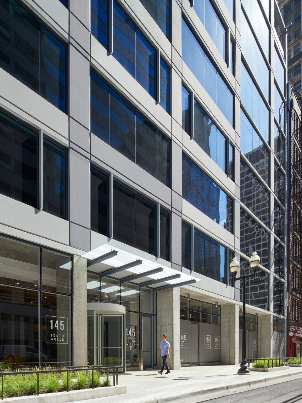 HD Gray Glass: The Mood-Setting Secret for Your Space - Bahwan Metal ...